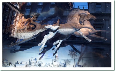 Tracing Rainbows: Iconoclast or Iconophile?